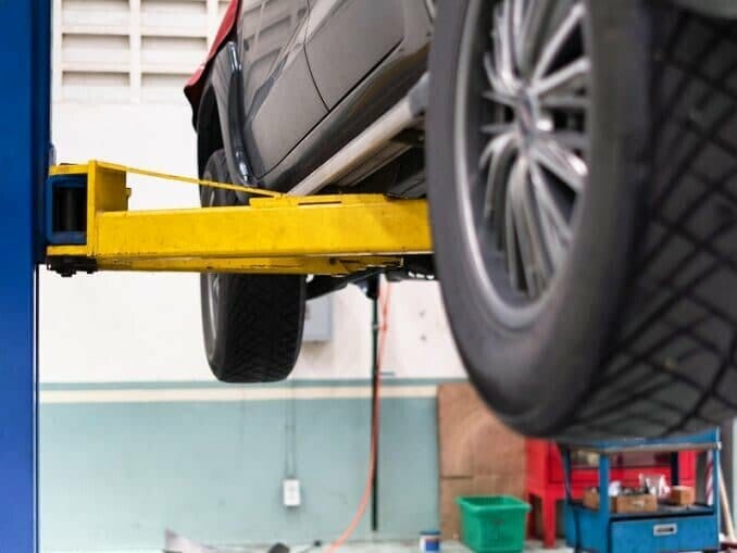 Ihr Fahrzeug Lasst Sich Deutlich Schwerer Lenken Als Ublich